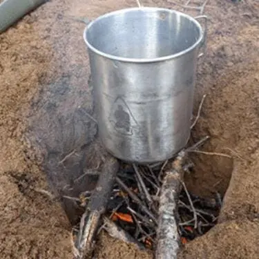 How to Make a Dakota Fire Hole That Burns Without Smoke - Self ...