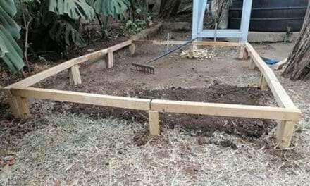 DIY Poor Man’s Greenhouse - Self Sufficient Projects